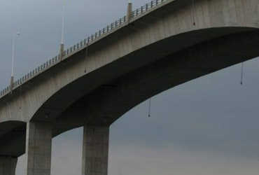 લગ્ન નજીક આવતાં બાઇક સવારે બ્રિજ પરથી ઝંપલાવ્યું,નજરે જોનાર ...