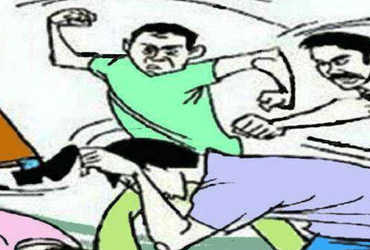 રાજકોટ SRPનાં Dy. S.P.નાં પત્ની સહિત ત્રણ પર ઘાતકી હૂમલો | Dy of Rajkot ...