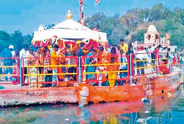 વાસદ ખાતેના મહીસાગર મંદિરે મહી બીજના ઉત્સવની આસ્થાભેર ઉજવણી | Hopeful ...