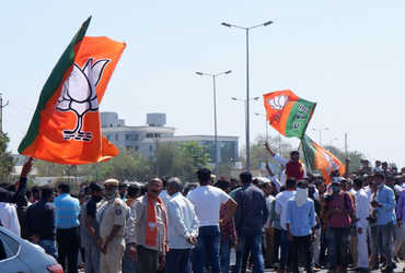 વડોદરા જિલ્લા પંચાયતમાં ૨૭ બેઠકો મેળવી ભાજપનો કેસરિયો લહેરાયો | BJP ...