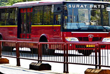 સુરત: બીઆરટીએસના બસચાલકે બાઇક ચાલકને અડફેટે લેતા બાઈકચાલકનું કરુણ મોત ...