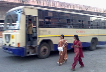 આદિવાસી બસ સેવાઓ : આદિવાસીઓ પણ ખાનગી બસ સેવાને બહુ પસંદ કરતા નથી ...