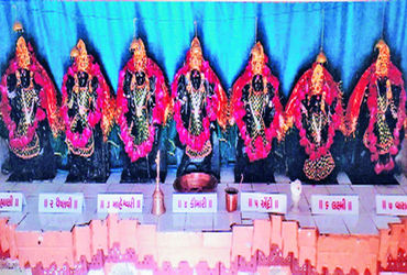 નર્મદા કિનારે તિલકવાડામાં ગુજરાતનું એક માત્ર સપ્તમાતૃકા મંદિર અને દત્ત ...