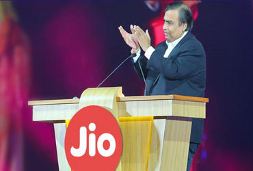 RIL 45th AGM : FMCG કારોબાર, ગીગા ફેક્ટરી અને ઉત્તરાધિકારીઓની જાહેરાત ...