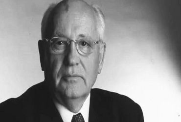 કોલ્ડ વોરનો અંત લાવનારા સોવિયેત નેતા મિખાઈલ ગોર્બાચેવનું નિધન | Death ...