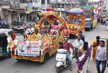 જામનગરમાં દેરાવાસી જૈન સમાજ દ્વારા તપસ્વીઓના પારણા યોજાયા | Cradles of ...