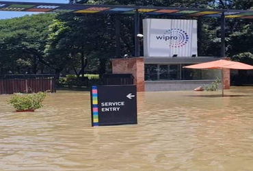 બેંગલુરૂ પૂરઃ Wipro, Prestige સહિત અનેક દિગ્ગજ નામોએ નાળાઓ પર કર્યું છે ...