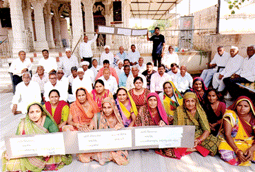 મુખ્યમંત્રી કાર્યાલય સુધી રજૂઆતો છતાં કોઈ જ નિરાકરણ નહિ આવતા પશુપાલકોની ...