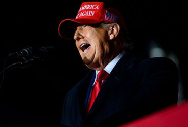 ટ્રમ્પની નજર 2024ની ચૂંટણી પર, કહ્યું-તૈયાર થઇ જાઓ | Get Ready That's All : Donald Trump Hints ...