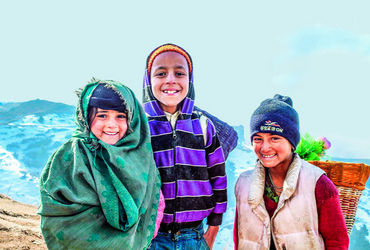 શિયાળાના સોનેરી તડકાના વૈભવ વચ્ચે મુદ્દાશૂન્ય ચૂંટણી | Gujarat Samachar ...