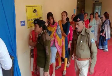 વડોદરા શહેર અને જિલ્લામાં 70 સખી મતદાન કેન્દ્રો | 70 Sakhi Polling ...