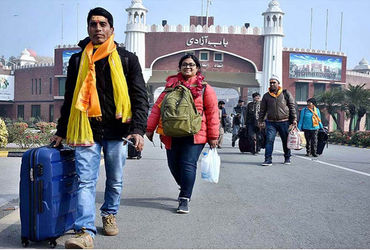 મહાશિવરાત્રી ઉજવવા ભારતથી 89 હિંદુ પાકિસ્તાન પહોંચ્યા, કડક સુરક્ષા ...