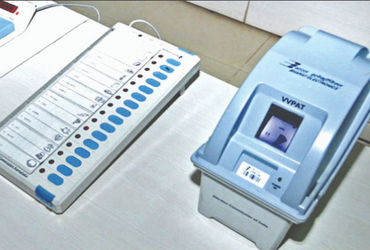 નવા EVM મશીનથી થશે આગામી ચૂંટણીઓનું મતદાન, 2 કંપનીઓને અપાયો રૂ.1335 ...