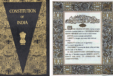 પ્રજાસત્તાક દિવસે અમલમાં આવેલા ભારતીય બંધારણ વિશે જાણો કેટલીક રસપ્રદ ...