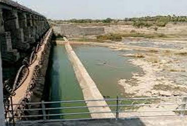 સૌરાષ્ટ્ર નર્મદા ડેમ ઉપર આધારિત, જળાશયોમાં માત્ર 42 ટકા જળસંગ્રહ ...