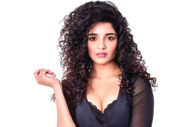 હૃતિકા સિંહ : રાહ જોઈ તેનો સંતોષ મળ્યો! | Hritika Singh: She got her satisfaction after waiting ...