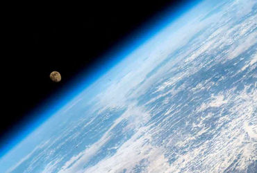 પૃથ્વી પાસે છે 2100 વર્ષથી છે બીજો ચંદ્ર, હજુ 1700 વર્ષ સુધી રહેશે ...