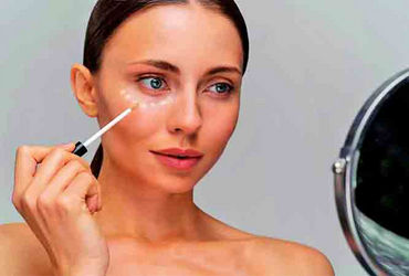 ત્વચા સાથે મેળ ખાય તેવું કન્સીલર પસંદ કરો . | Choose a concealer that ...