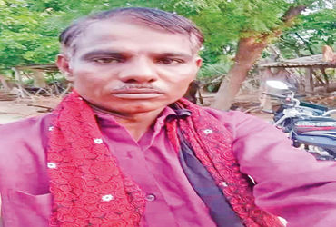 નડિયાદ તાલુકાના દાવડા ગામે આધેડે ઝેરી દવા ગટગટાવી આપઘાત કર્યો | In ...