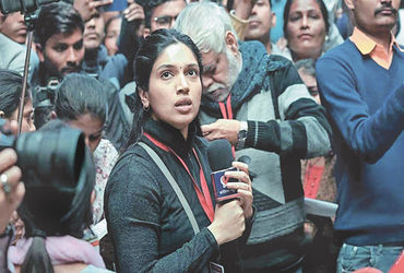 નવું શું છે? . | Gujarat Samachar Chitralok Magazine Whats new 9 ...