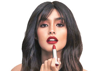 ત્વચાના વર્ણ મુજબ કરો લિપસ્ટિકના રંગની પસંદગી | Choose the lipstick ...