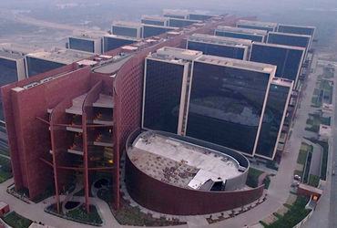 Stay on 300 shops at Surat Diamond Bourse over payment dispute Gujarat HC