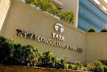 TCSમાં ભારતીયોની તરફેણ થતી હોવાનો અમેરિકી પ્રોફેશનલ્સનો આરોપ | US ...