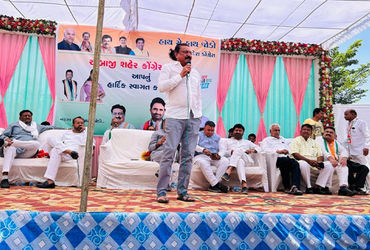 રાજકોટમાં કોંગ્રેસના પૂર્વ ધારાસભ્યની જીભ લપસી, ગાંધીજી અંગે આપ્યું ...