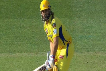 ધોનીને પગની માંસપેશીઓમાં છે ઈજા, ડૉક્ટર્સે ના પાડી છતાં રમી રહ્યો છે ...