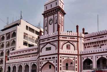 સુરત પાલિકાની ટીએસસીમાં કરોડોના કામો મંજુરી માટે રાહ જોઈ રહ્યા છે ...