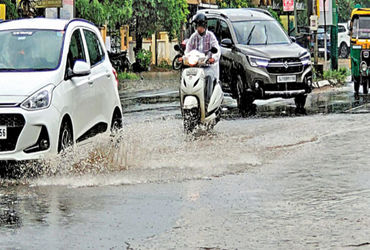 ગારિયાધાર તાલુકામાં એક ઇંચ અને પાલિતાણામાં અડધો ઇંચ વરસાદ | One inch ...