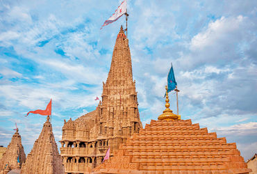 દ્વારકાધીશ મંદિર સંરચના - સદા સુવર્ણકાળ | Shatdal Magazine Rasavallari ...