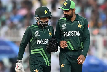 VIDEO : પાકિસ્તાનના આ ખેલાડીએ તો ફિલ્મોમાં કામ કરવું જોઈએ, મેદાનમાં ...