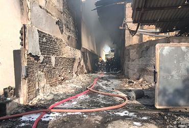 Massive fire erupts at factory in Vatva GIDC 16 fire engines deployed