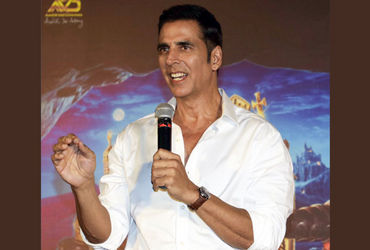 અક્ષય કુમાર થયો ઈજાગ્રસ્ત: હાઉસફુલ-5ના સેટ પર સ્ટંટ દરમિયાન થઈ દુર્ઘટના ...