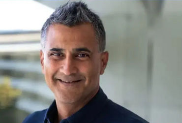 Apple appoints Indian origin Kevan Parekh as its new CFO