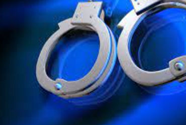 કપુરાઇની મહિલા બૂટલેગરની પાસા હેઠળ અટકાયત | woman bootlegger detained ...