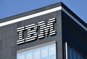 અમેરિકાની જાણીતી કંપનીએ AIને કામે લગાવી 8000 કર્મચારીઓની નોકરી ઝૂંટવી ...