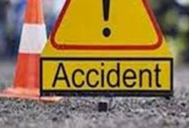 વડસર બ્રિજ પર બૂલેટ વીજ થાંભલા સાથે અથડાતા યુવકનું મોત | Youth died ...