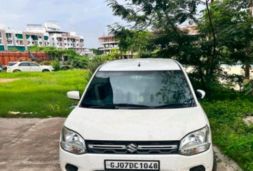 હરણી-સમા લિન્ક રોડ પાસેથી બિન વારસી કારમાંથી અઢી લાખનો દારૃ મળ્યો ...