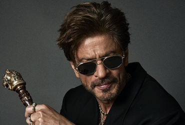 Shah Rukh Khan sustains injury while filming ‘King’ rushed to US for treatment