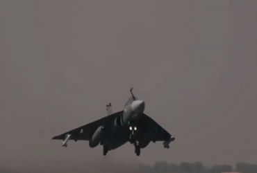 Indian HAL Tejas crashes at Dubai Air Show 2025 during demonstration