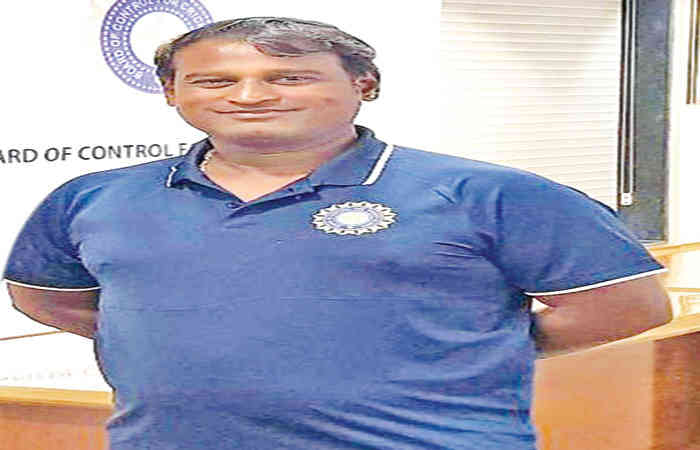 ભારતીય મહિલા ક્રિકેટ ટીમના કોચપદે વિવાદાસ્પદ રમેશ પવારનું પુનરાગમન ...