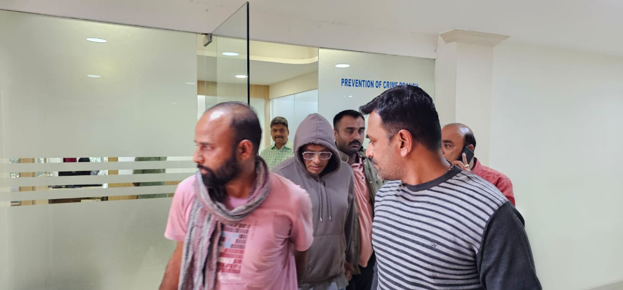 નામચીન કલ્પેશ કાછીયો મોડીરાતે દમણથી ઝડપાયો | Notorious Kalpesh Kacheo ...