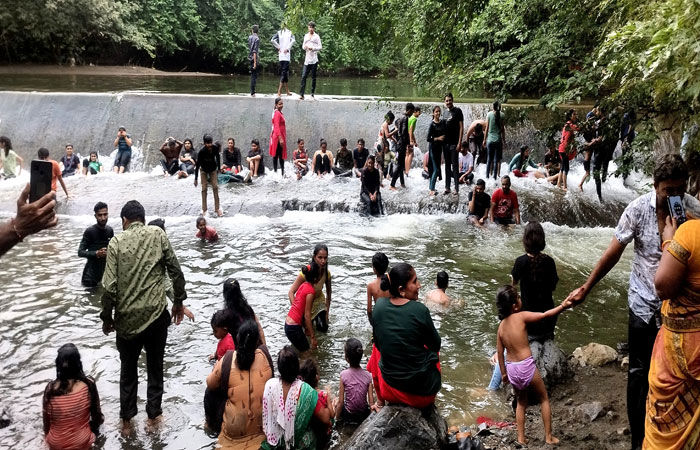 અમરેલી જિલ્લામાં તહેવારોમાં ઠેર-ઠેર કુદરતી સૌંદર્ય માણવા જનમેદની ઉમટી ...