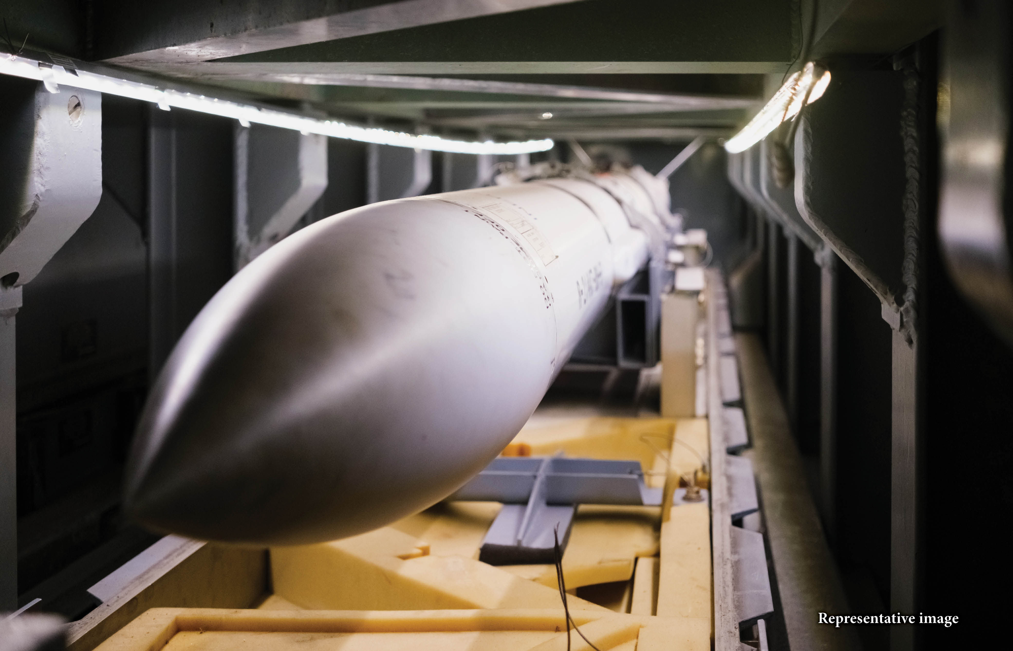 ન્યુક્લિયર બોમ્બમાં આખરે પાકિસ્તાનથી આગળ નીકળ્યું ભારત, જાણો ક્યાં સુધી ...