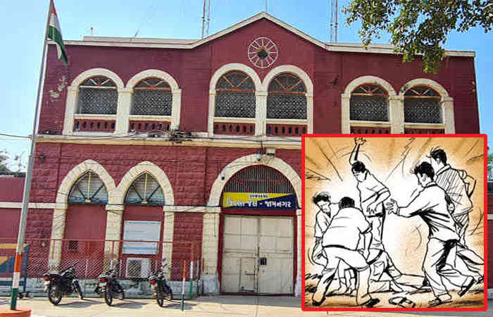 જામનગર જિલ્લા જેલમાં 14 જેટલાં કેદીઓએ હંગામો મચાવતા તંગદિલી | As many ...
