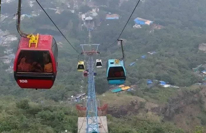 યાત્રાધામ પાવાગઢમાં રોપ-વેમાં સર્જાઈ ટેક્નિકલ ખામી, યાત્રાળુઓ અધવચ્ચે ફસાયા | Pavagadh ropeway ...