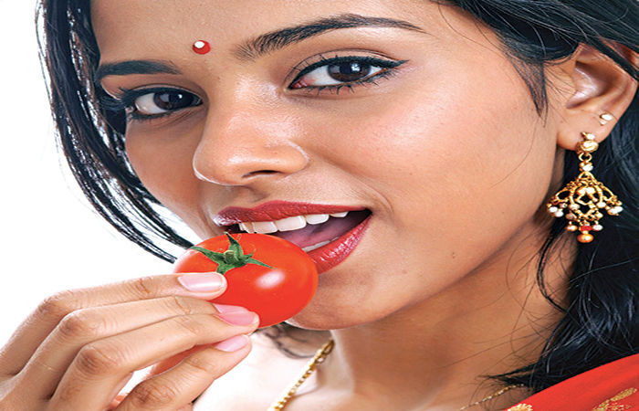 ત્વચાને તેજસ્વી બનાવતો આહાર . | Skin brightening diet - Gujarat Samachar